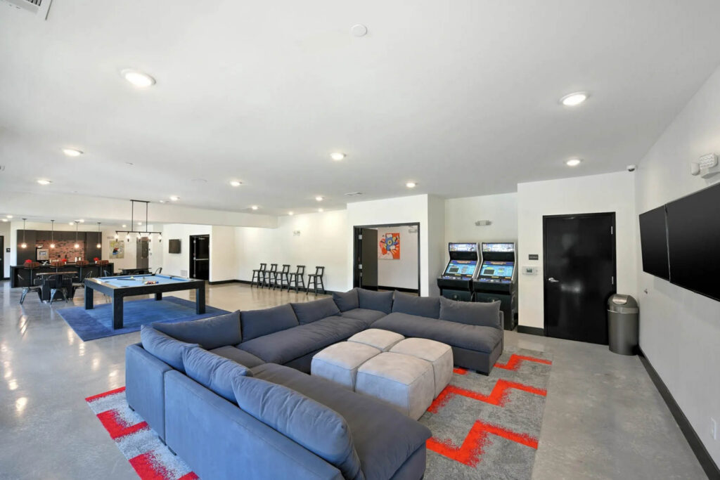 UTA Off Campus Housing Photos & Virtual Tours | Buffalo at Arlington